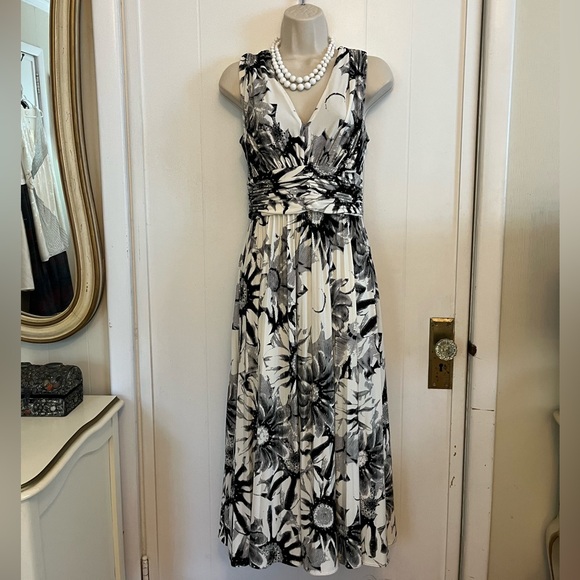 Suzi Chin for Maggy Boutique | Dresses | Euc Suzi Chin For Maggy ...